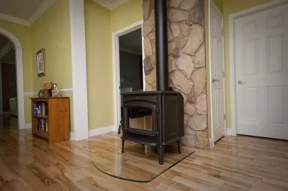 Jotul F55 Carrabassett w/ Morso glass hearth plate: Install complete ...